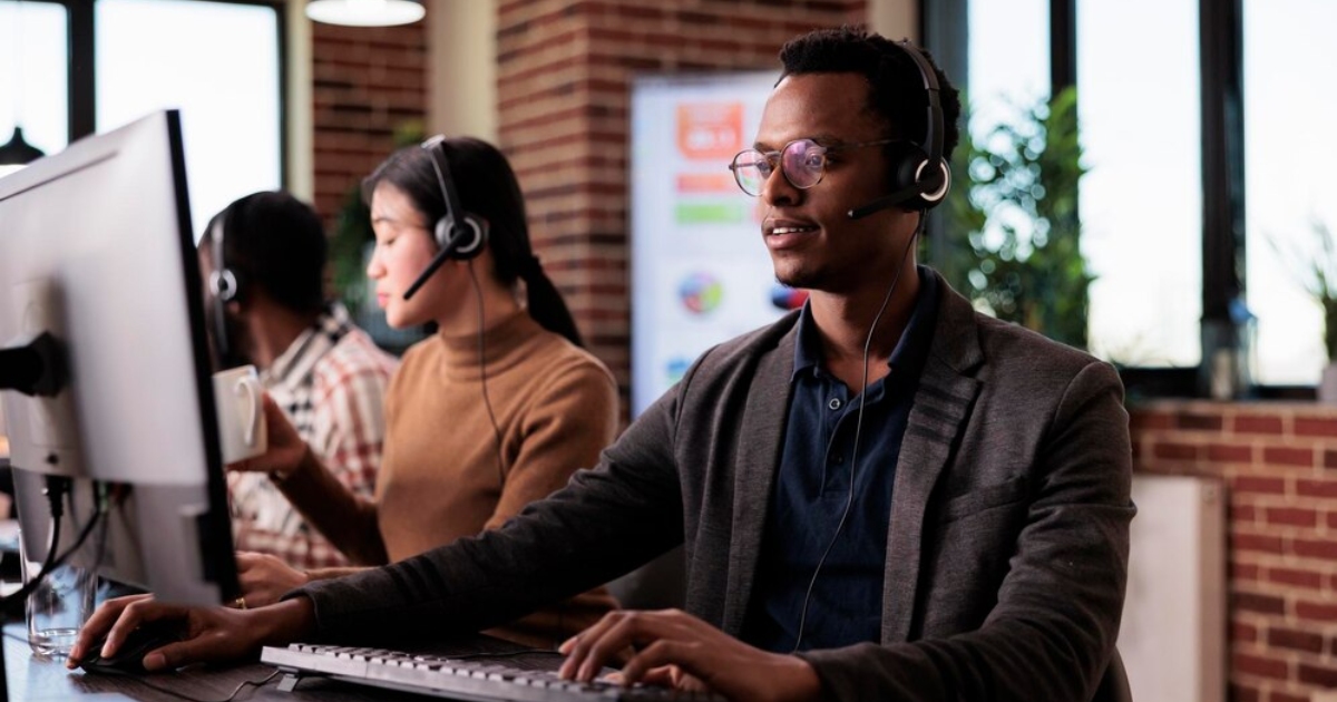 Need Help? Get Instant AI Support or Contact Us | Short Story Lovers